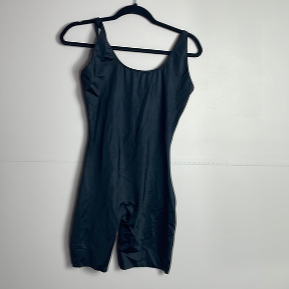 SPANX | Intimates & Sleepwear | Spanx Simplicity Open Bust Suit Xl Nwt ...